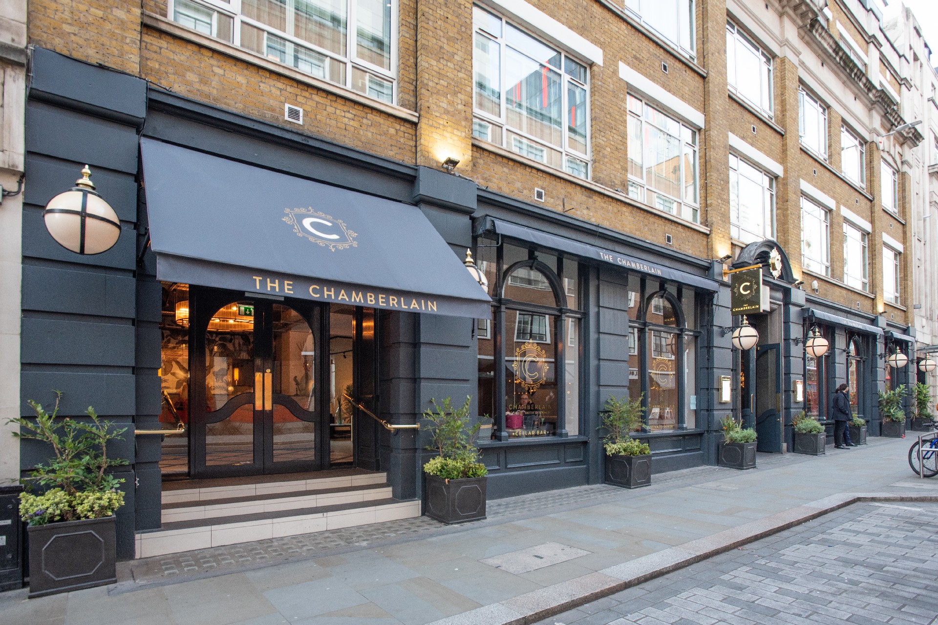 The Chamberlain Hotel | Pub and Hotel in Tower Hill